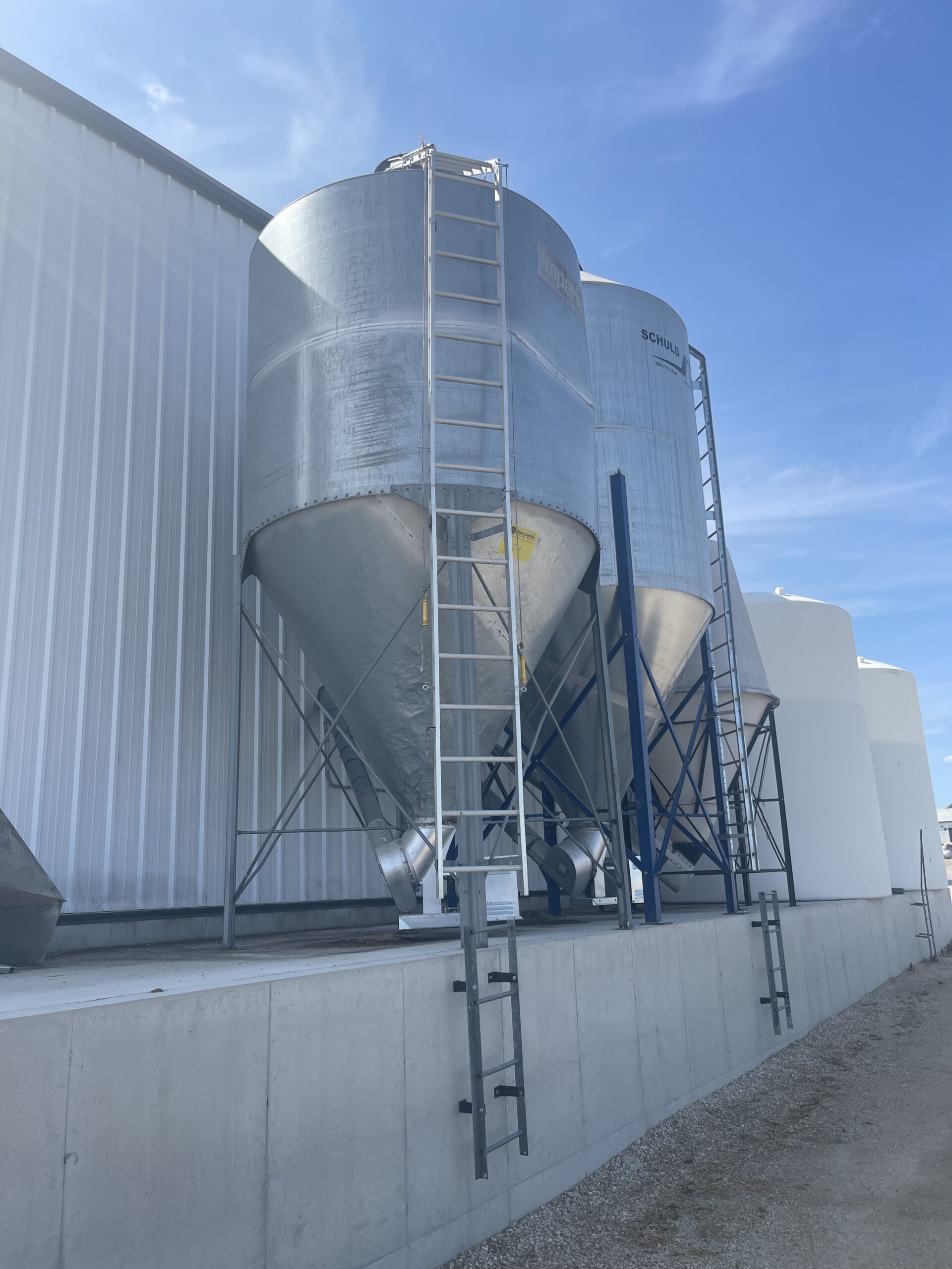 Augers and Bins - The Dairyland Initiative